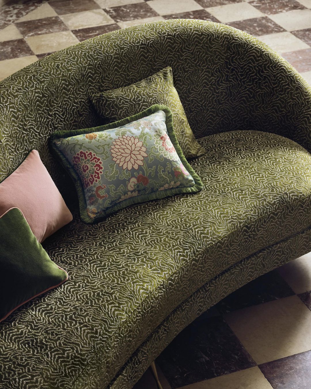 Polsterstoffe: So finden Sie den richtigen Bezug für Sessel und Sofa